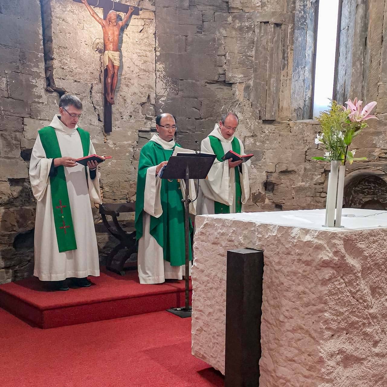 The community renews itself – Monasterio San Salvador del Monte Irago